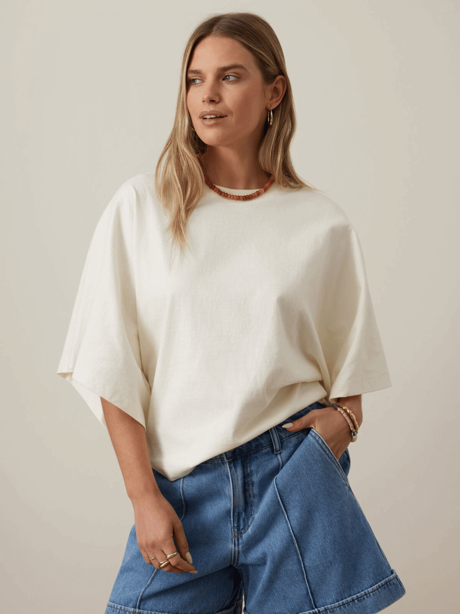 Lucy Relaxed Sleeve Tee | Milk – Anneva